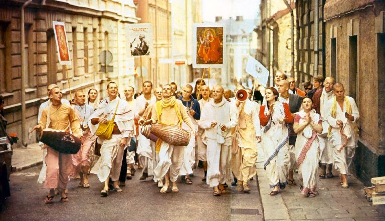 2024.26-69: Spring & Summer Explosion, Temple Sankirtan, India ...